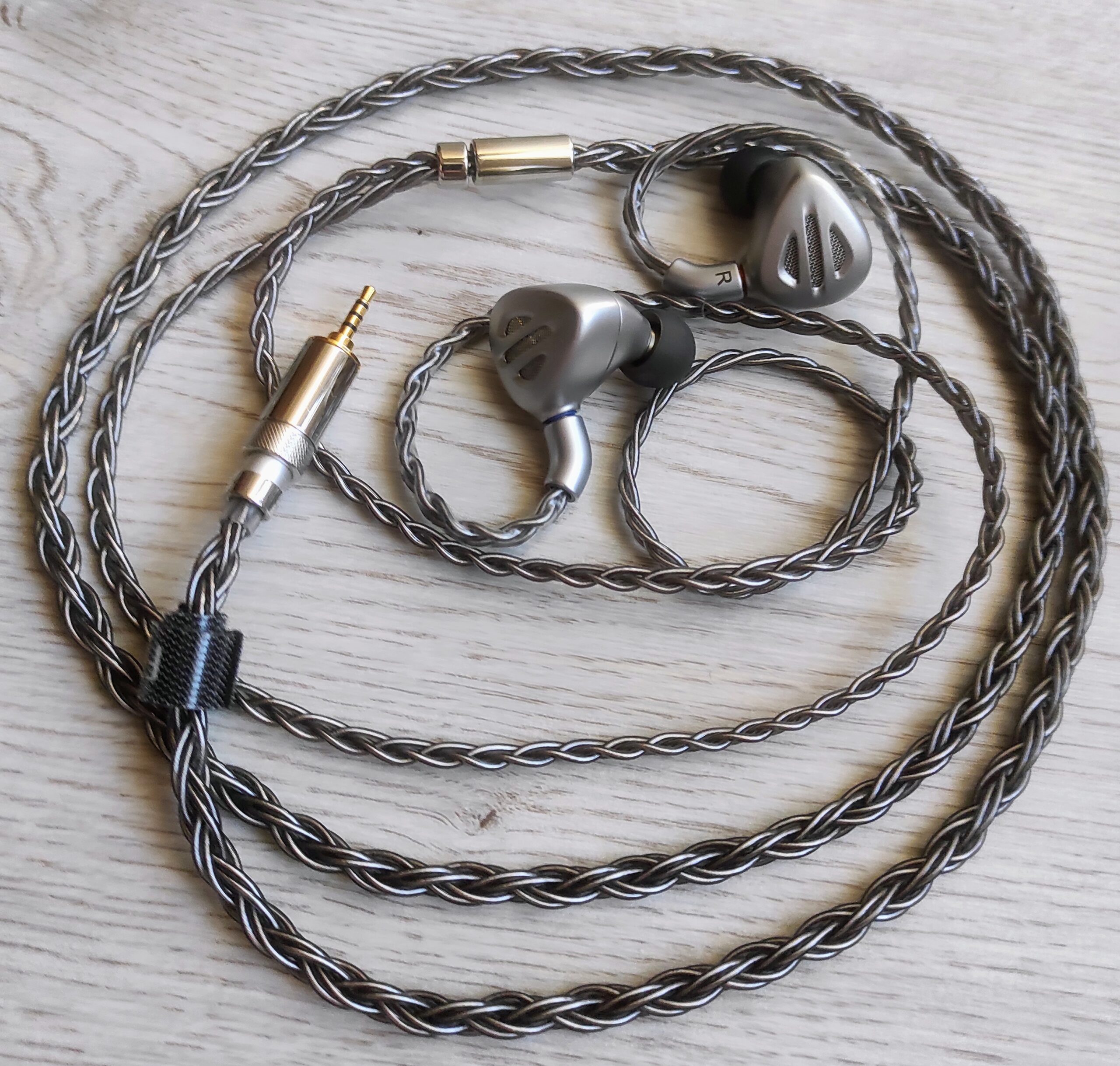 FiiO FH9 Review - Top Audiophile Reviews DACs | DAPs | Amps ...